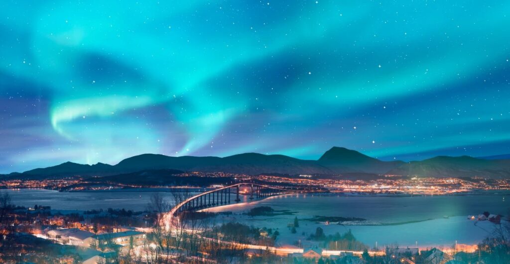 Picking the Best Time to See the Northern Lights in Norway Outside of ...