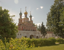 Novodevichy Convent Near Moscow, Russia. Things To See In Moscow ...